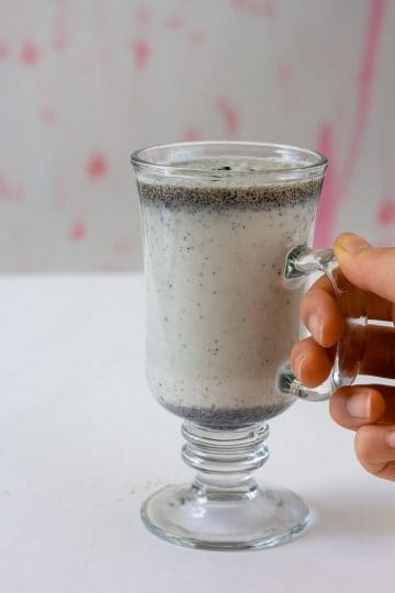 Toasted Black Sesame Latte - Delicious Not Gorgeous